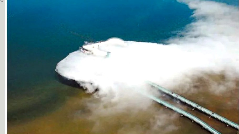 BLUR BUILDING 2002 by Diller and Scofidio Architects - Swiss Expo 2002 ...