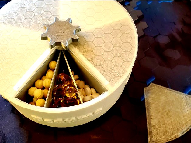 Big Pill Dispenser 3d model