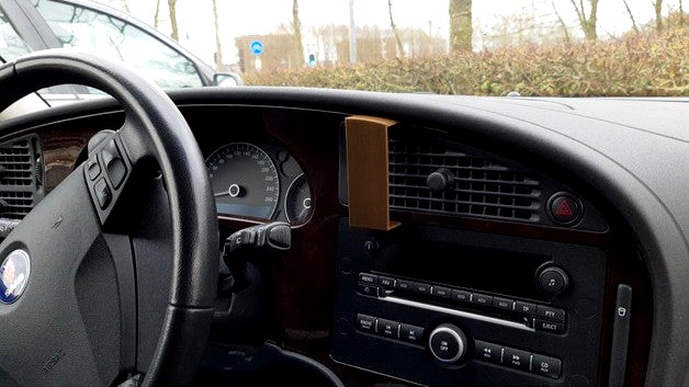 Saab 9-5 phone mount Dame Edna 2006-2010 3d model