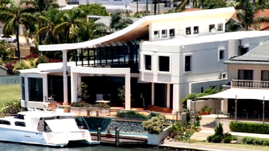 Awesome Modern Mansion 3d model