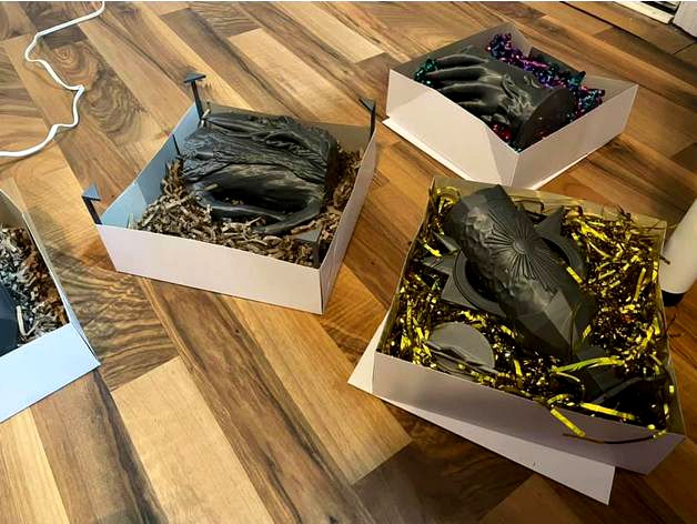 Gift Box Corner Bracket by embuhrow 3d model