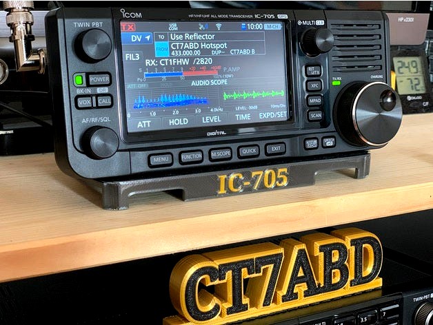 Icom IC-705 base by fabianomoser 3d model