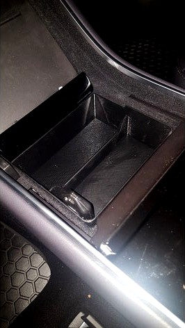 Tesla Model 3 Center Console Tray by Bumbumbum 3d