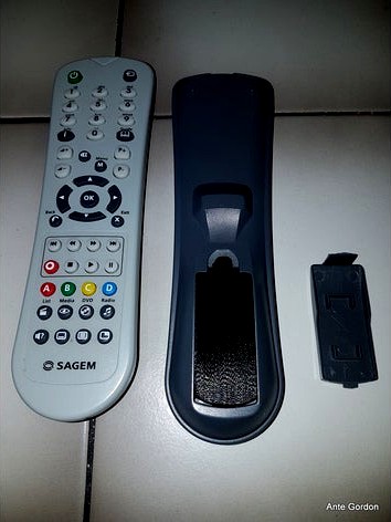 Sagem tv-remote battery door by Gigante 3d model