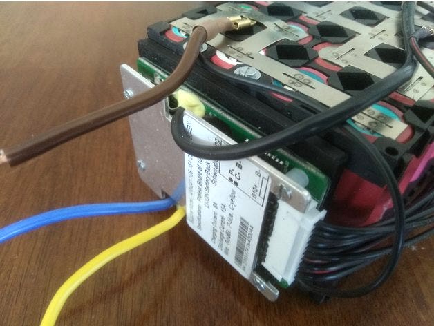 Battery management system (BMS) holder by bytezar 3d model