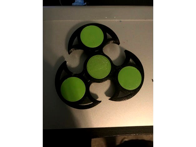 Double fin spinner by Zakzakattackx 3d model