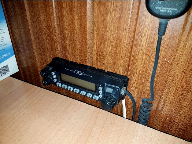 Soporte Yaesu Ft7800/Support Yaesu Ft7800 by Ivazqueez 3d model