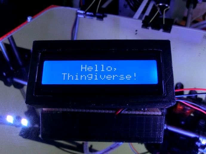 Beveled LCD frame for 16x2 by NilsR 3d model