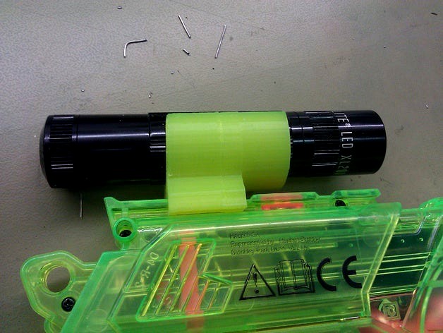 MagLite LED XL200 Nerf Gun Mount by Drachenkatze 3d model