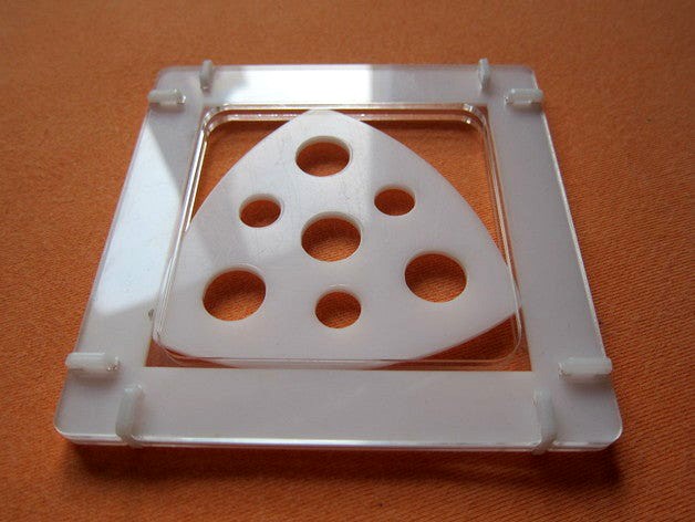 Screwless Lasercut Reuleaux Triangle by wizard23 3d model