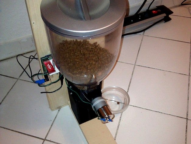 Automated Cat Feeder by damonkohler 3d model